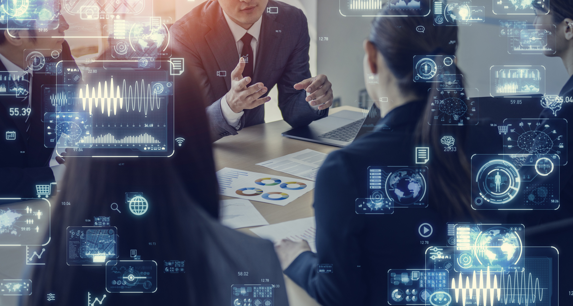 創造的思考（クリエイティブシンキング）とは何か。その重要性とポイントについて解説 | 株式会社GeNEE（ジーン）