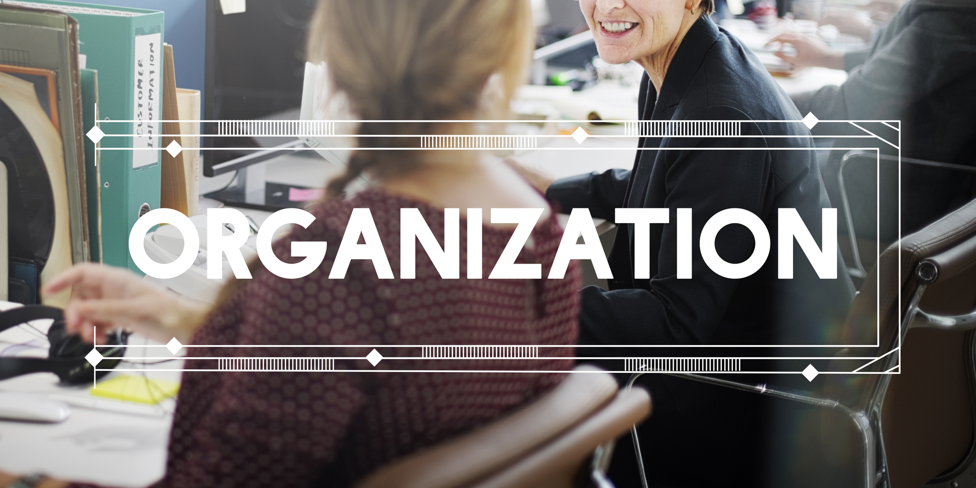 戦略コンサルティングで成功するDXロードマップの描き方｜経営視点で読み解く全体像 | 株式会社GeNEE（ジーン）